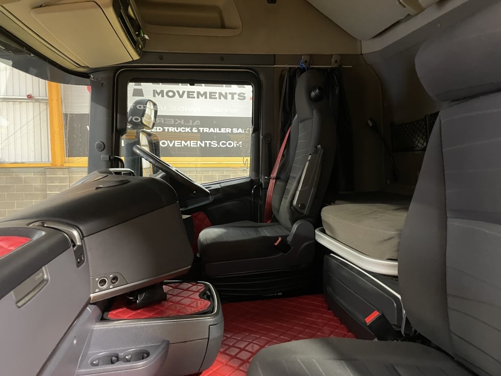 VOLVO FH 500 VERSION 4 GLOBETROTTER XL *EURO 6* 6X2 TRACTOR UNIT – 2015 – WA15 FFO - Walker ...