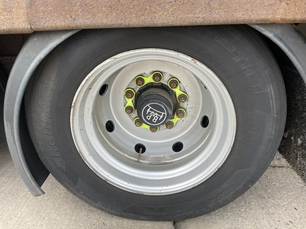 HGV Trailers for Sale | Used Truck Trailers - Walker Movements