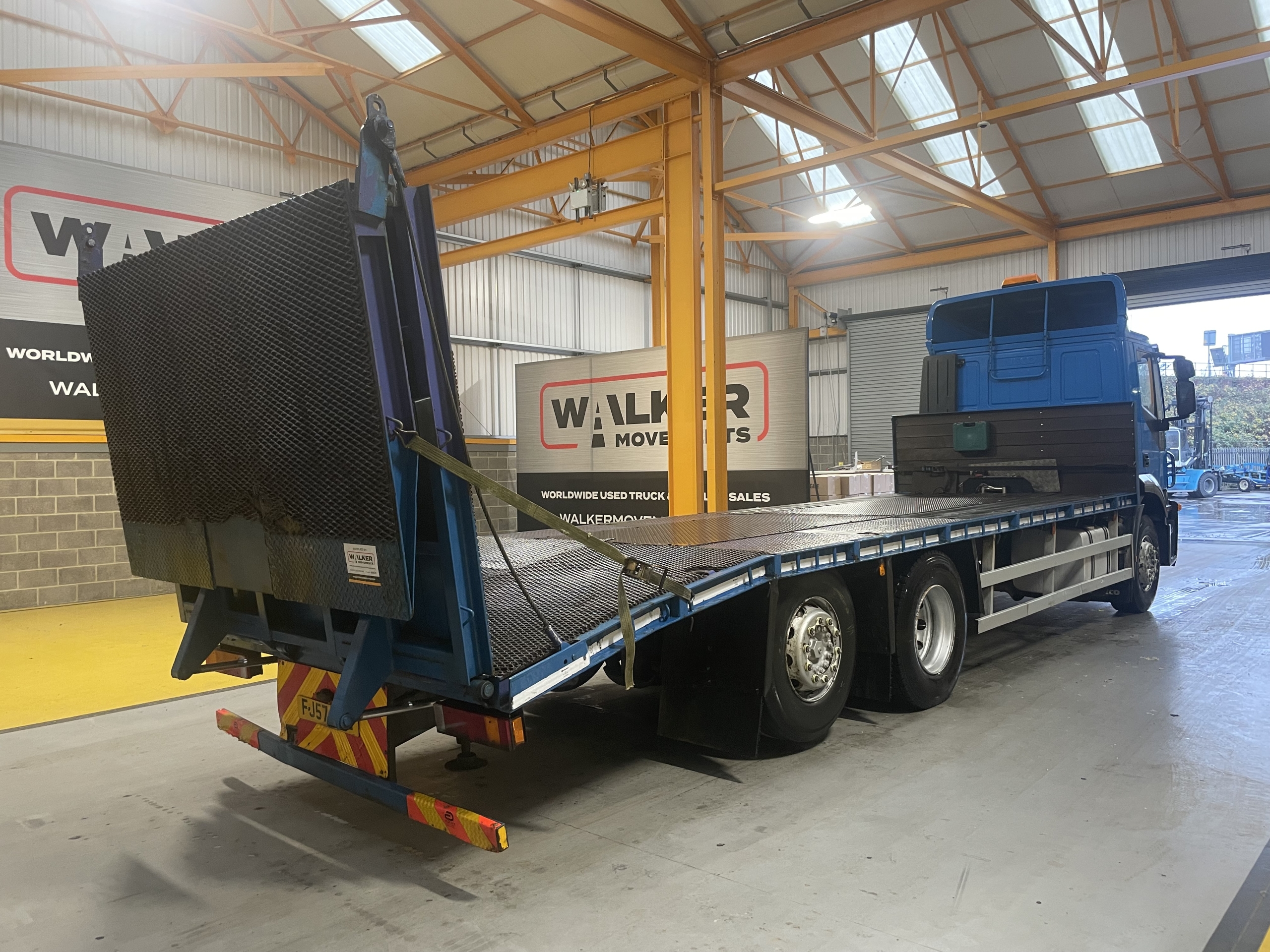IVECO STRALIS 310 EURO 4 6X2 26 TONNE BEAVERTAIL - 2007 - FJ57 GGE ...