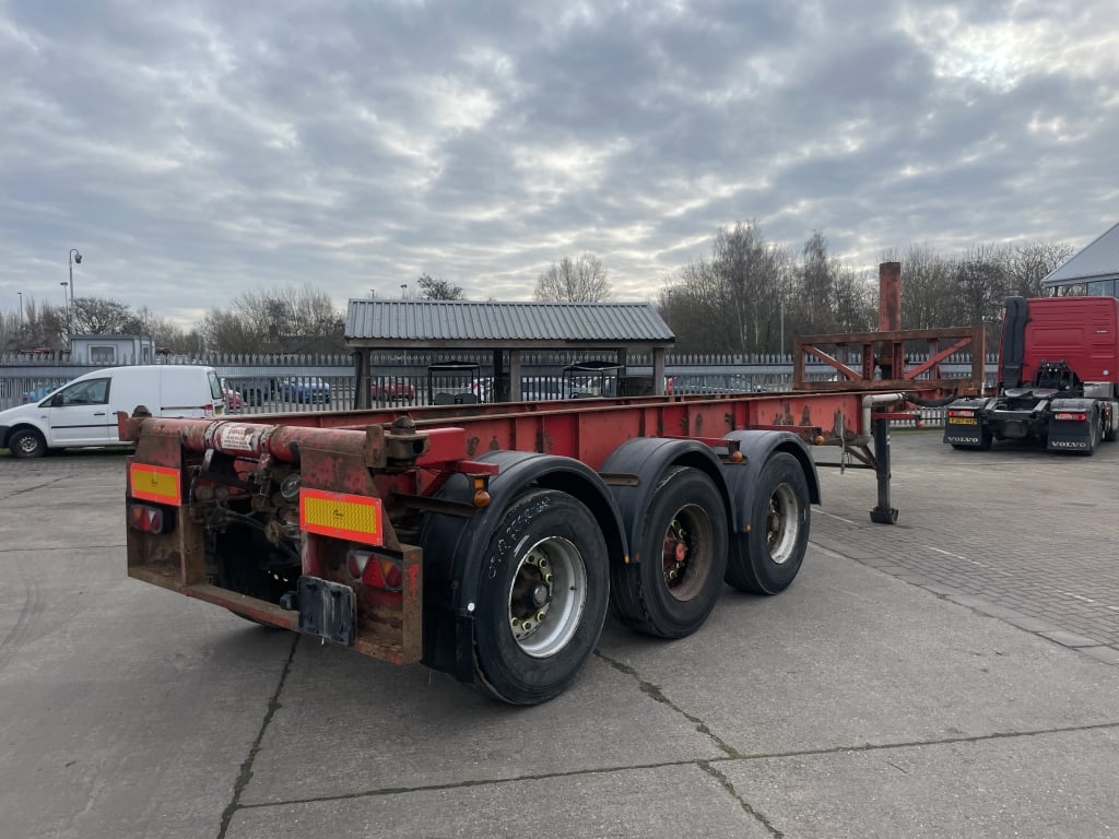 HGV Trailers for Sale | Used Truck Trailers - Walker Movements