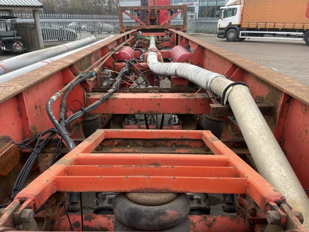 HGV Trailers for Sale | Used Truck Trailers - Walker Movements