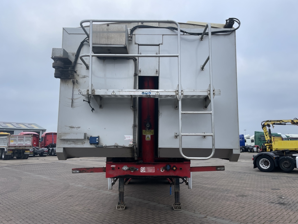 HGV Trailers for Sale | Used Truck Trailers - Walker Movements