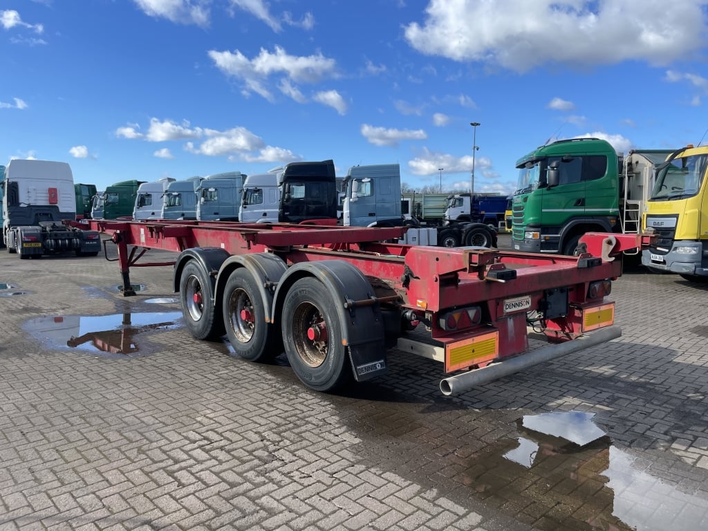 HGV Trailers for Sale | Used Truck Trailers - Walker Movements