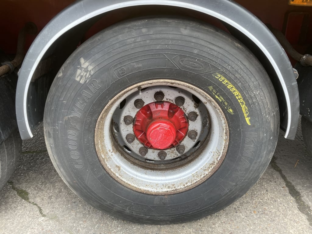 HGV Trailers for Sale | Used Truck Trailers - Walker Movements