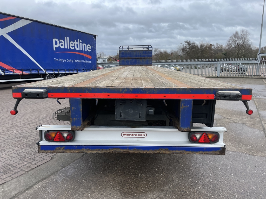 Used Commercial Trucks | Commercial Vehicles for Sale - Walker Movements