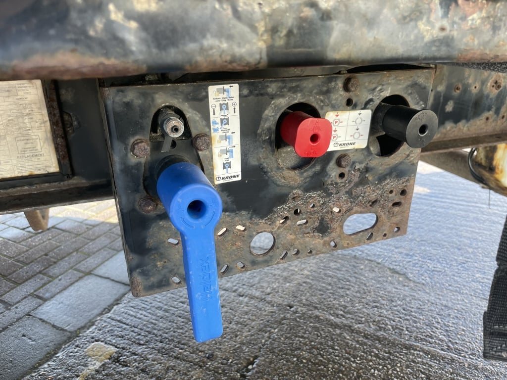 HGV Trailers for Sale | Used Truck Trailers - Walker Movements