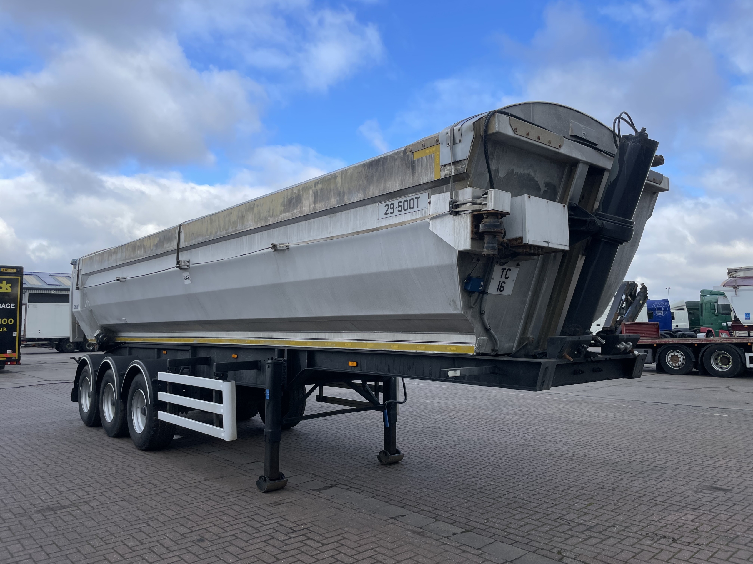 KELBERG ALUMINIUM AGGREGATE TIPPING TRAILER - 2015 - C395275 - Walker ...