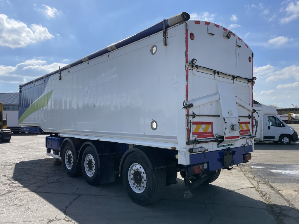 HGV Trailers for Sale | Used Truck Trailers - Walker Movements