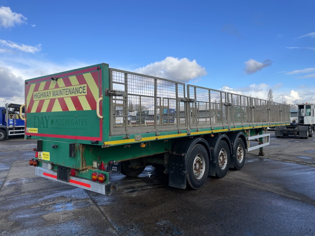HGV Trailers for Sale | Used Truck Trailers - Walker Movements