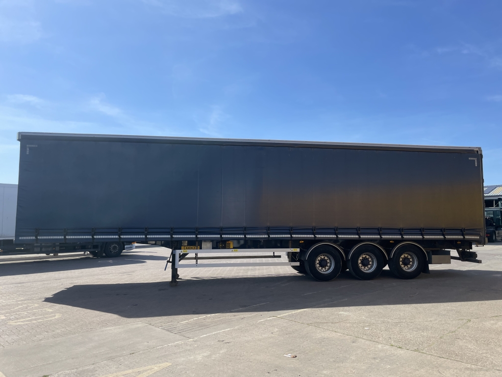 HGV Trailers for Sale | Used Truck Trailers - Walker Movements