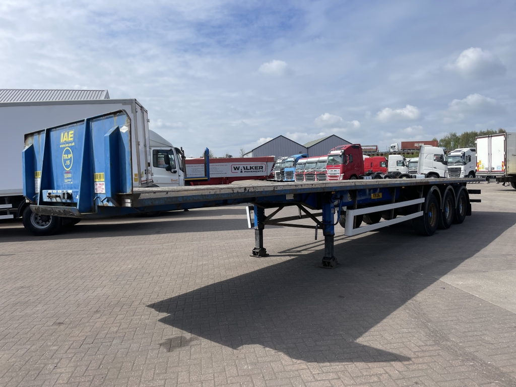 HGV Trailers for Sale | Used Truck Trailers - Walker Movements