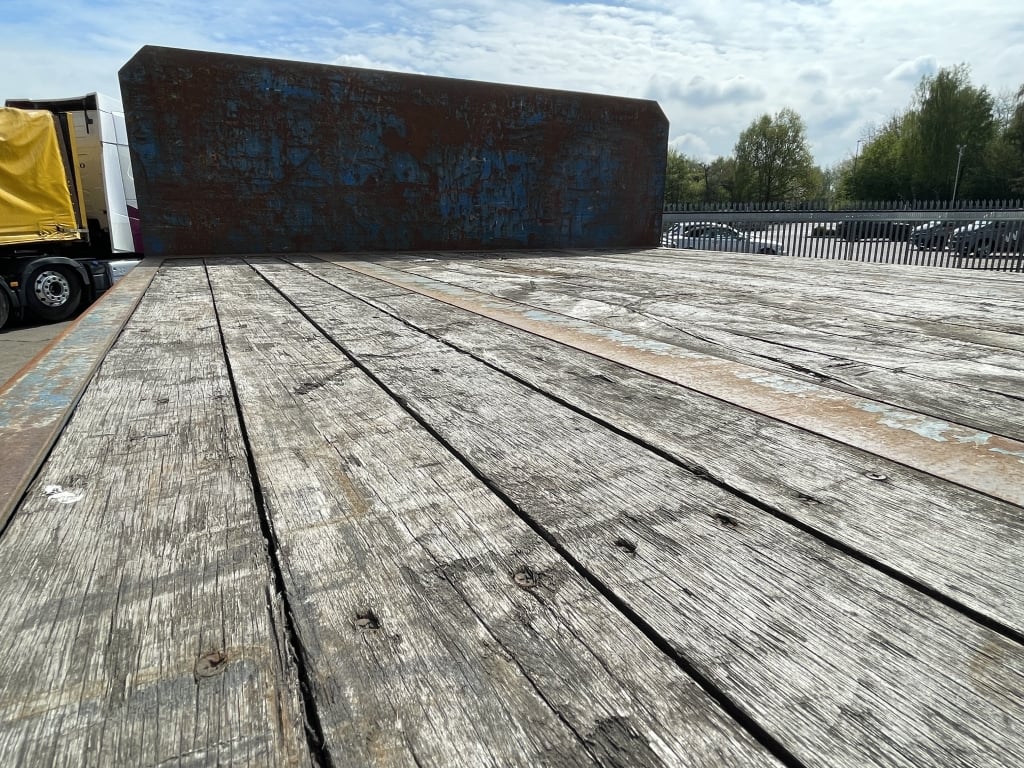 HGV Trailers for Sale | Used Truck Trailers - Walker Movements