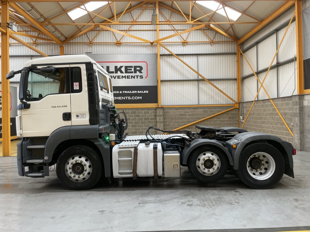 MERCEDES ACTROS 2551 *EURO 6* GIGASPACE 6X2 TAG AXLE TRACTOR UNIT ...