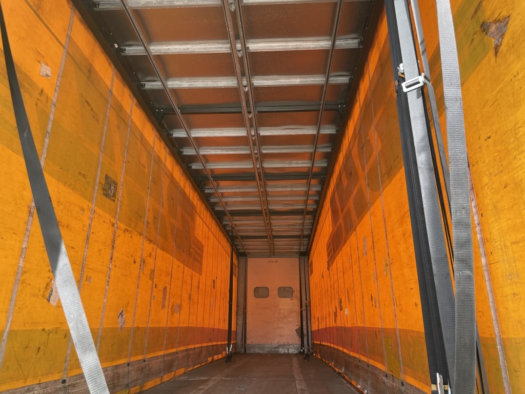 HGV Trailers for Sale | Used Truck Trailers - Walker Movements