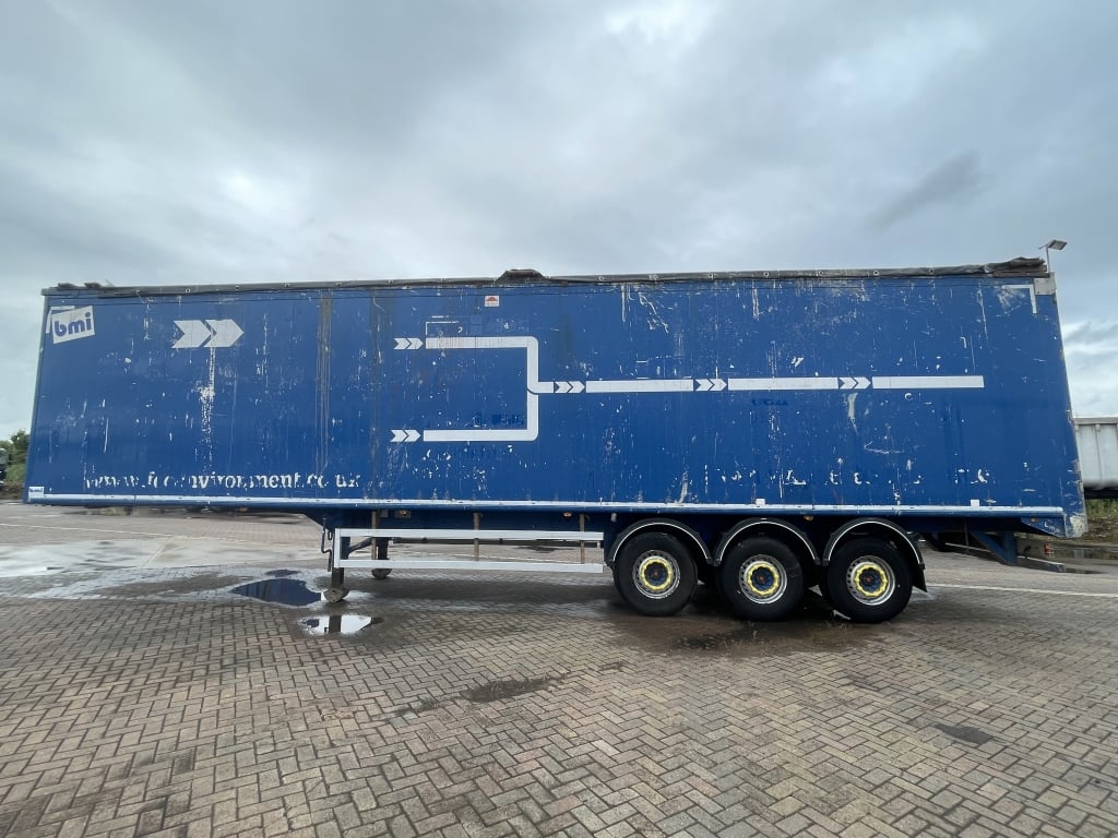 HGV Trailers for Sale | Used Truck Trailers - Walker Movements