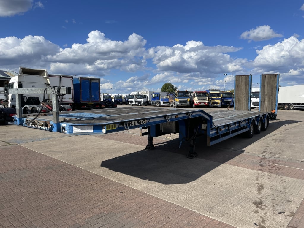 HGV Trailers for Sale | Used Truck Trailers - Walker Movements