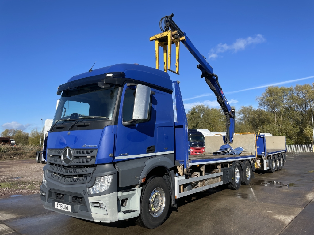 Used Commercial Trucks | Commercial Vehicles for Sale - Walker Movements
