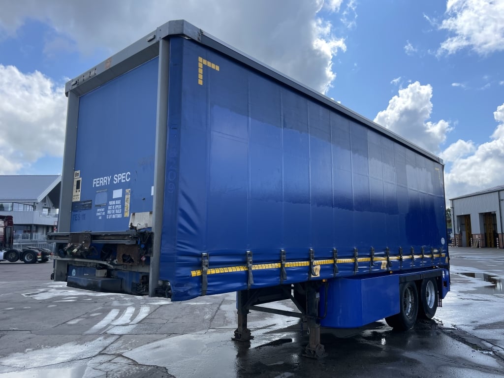 HGV Trailers for Sale | Used Truck Trailers - Walker Movements