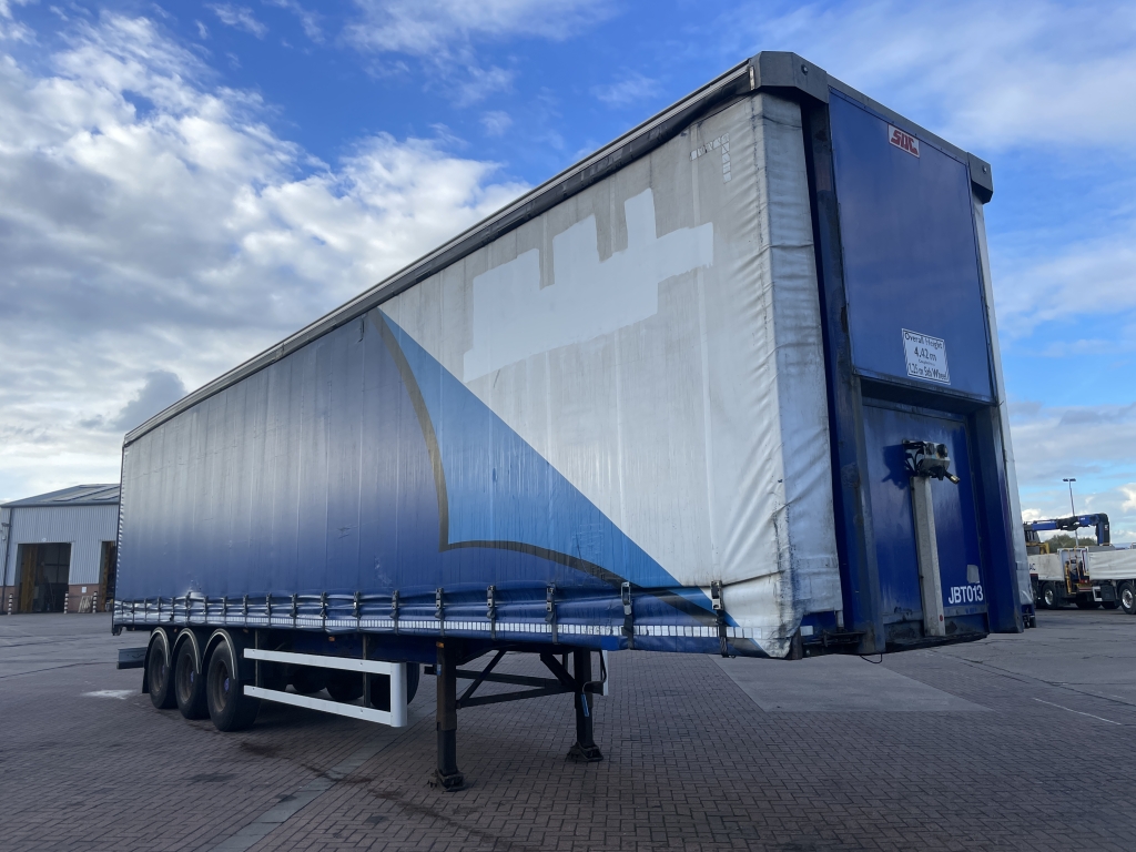 HGV Trailers for Sale | Used Truck Trailers - Walker Movements