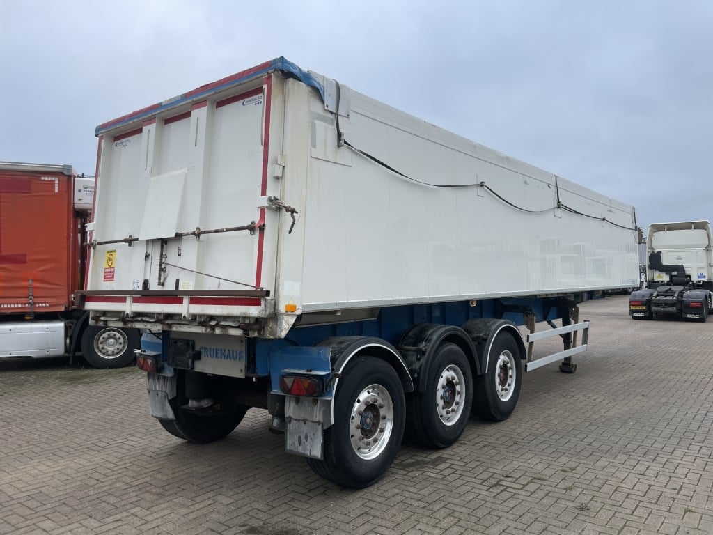 HGV Trailers for Sale | Used Truck Trailers - Walker Movements