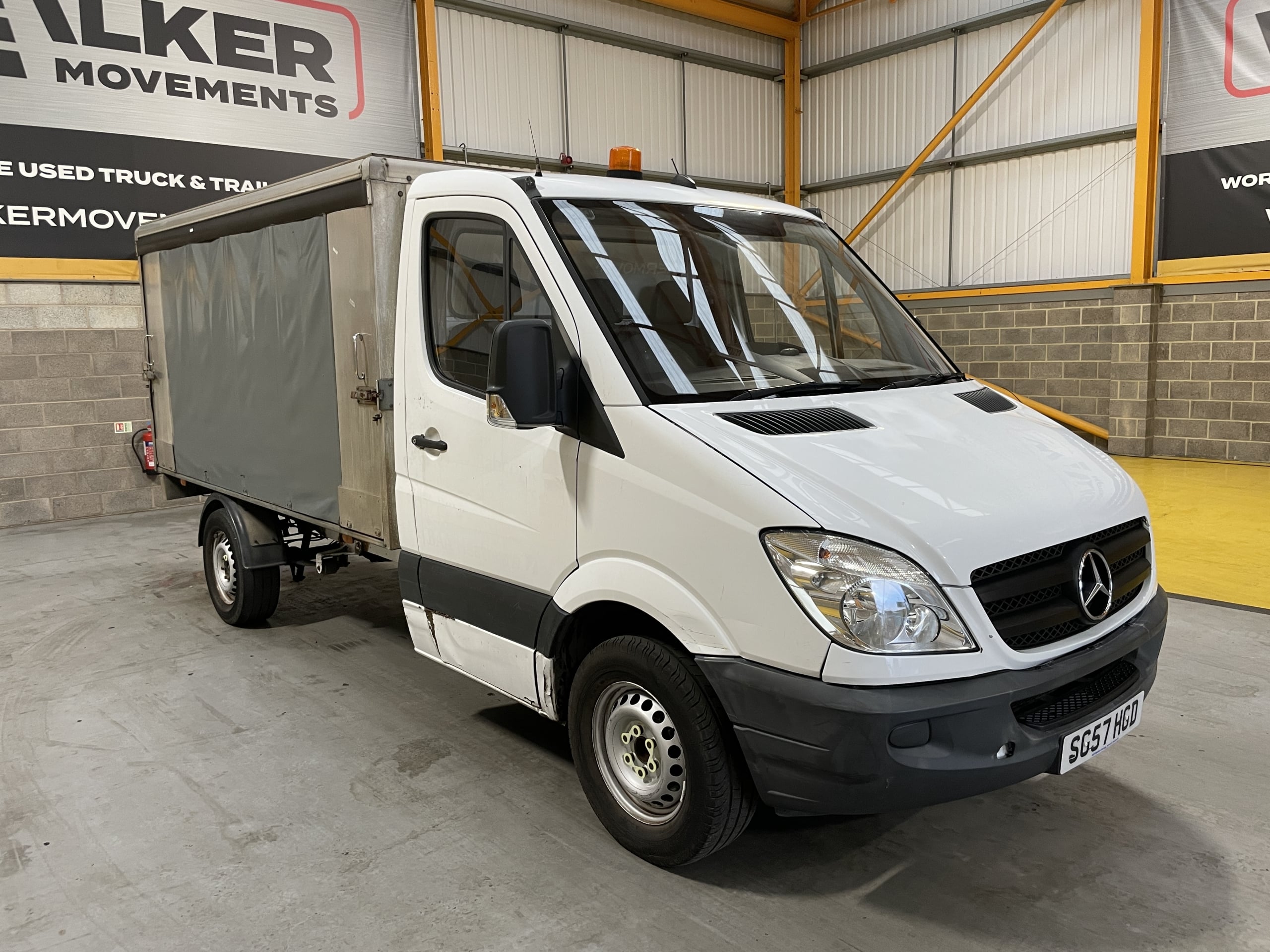 MERCEDES BENZ SPRINTER 311 CDI 3.5 TONNE, EURO 4 CURTAINSIDER - 2008 - SG57 HGD - Walker Movements