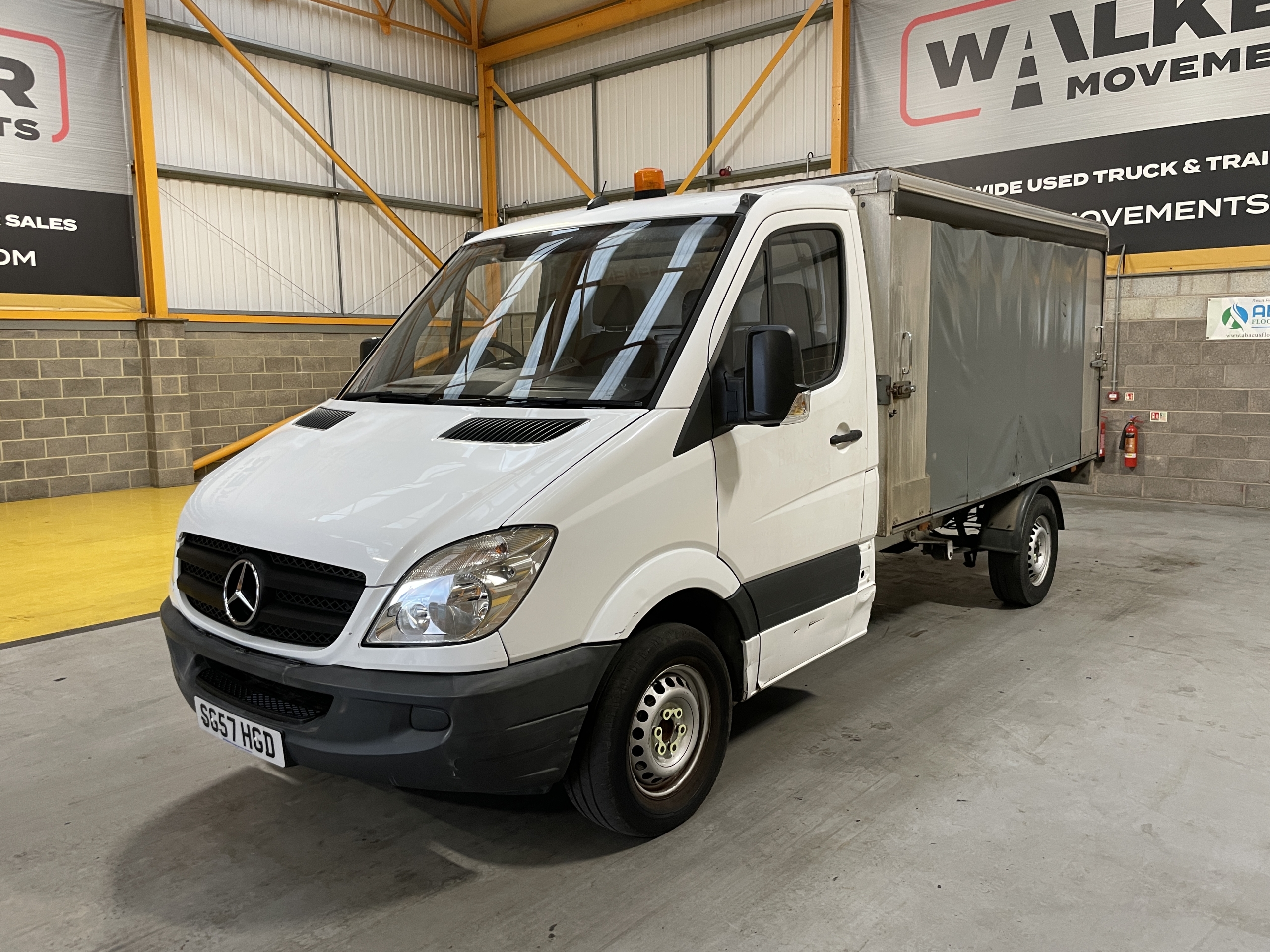 MERCEDES BENZ SPRINTER 311 CDI 3.5 TONNE, EURO 4 CURTAINSIDER - 2008 - SG57 HGD - Walker Movements