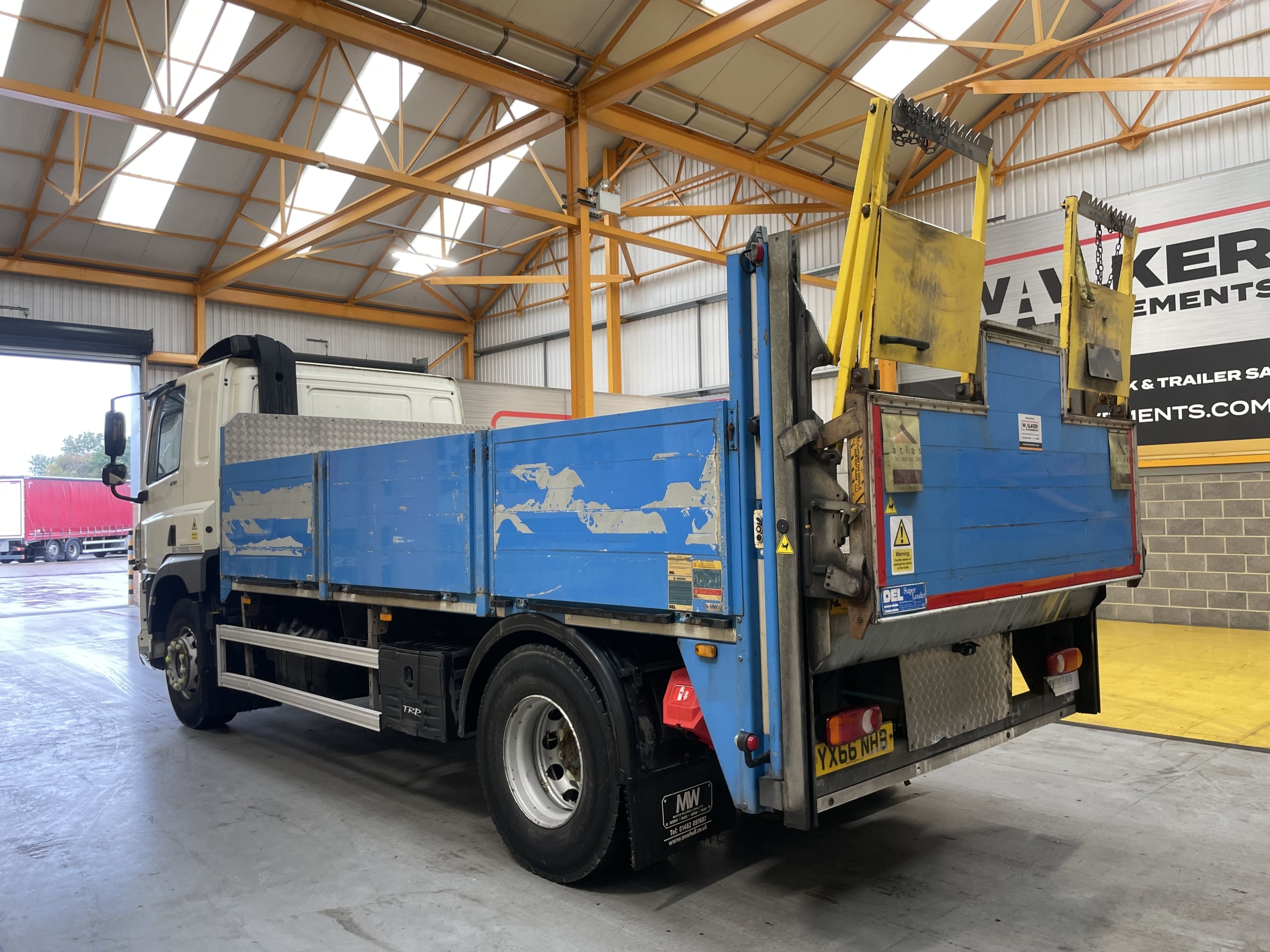 DAF CF250 *EURO 6*, 4X2 DROPSIDE FLATBED – 2016 – YX66 NHB - Walker Movements