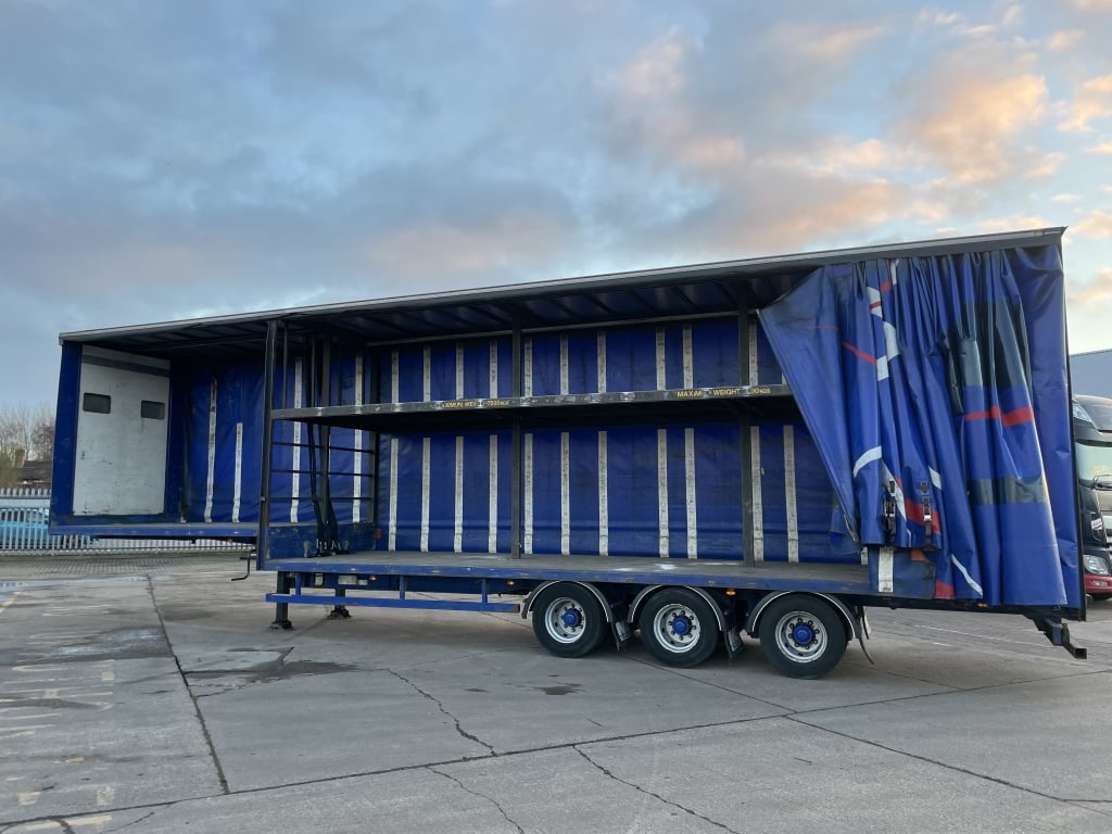 HGV Trailers for Sale | Used Truck Trailers - Walker Movements