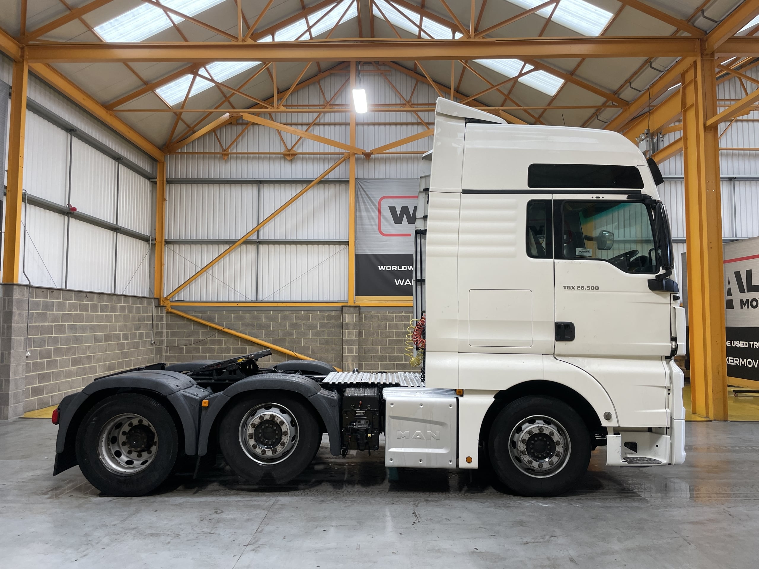 MAN TGX 26.500 *EURO 6* XXL 6X2 TRACTOR UNIT – 2018 – BV18 WEA - Walker ...