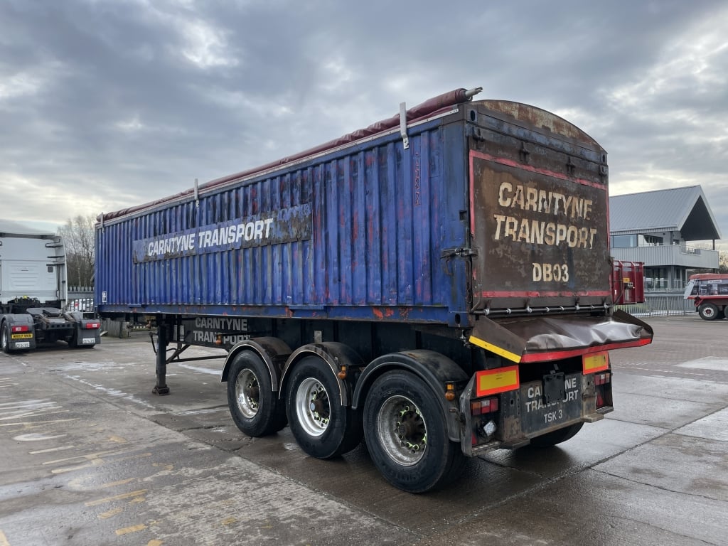HGV Trailers for Sale | Used Truck Trailers - Walker Movements