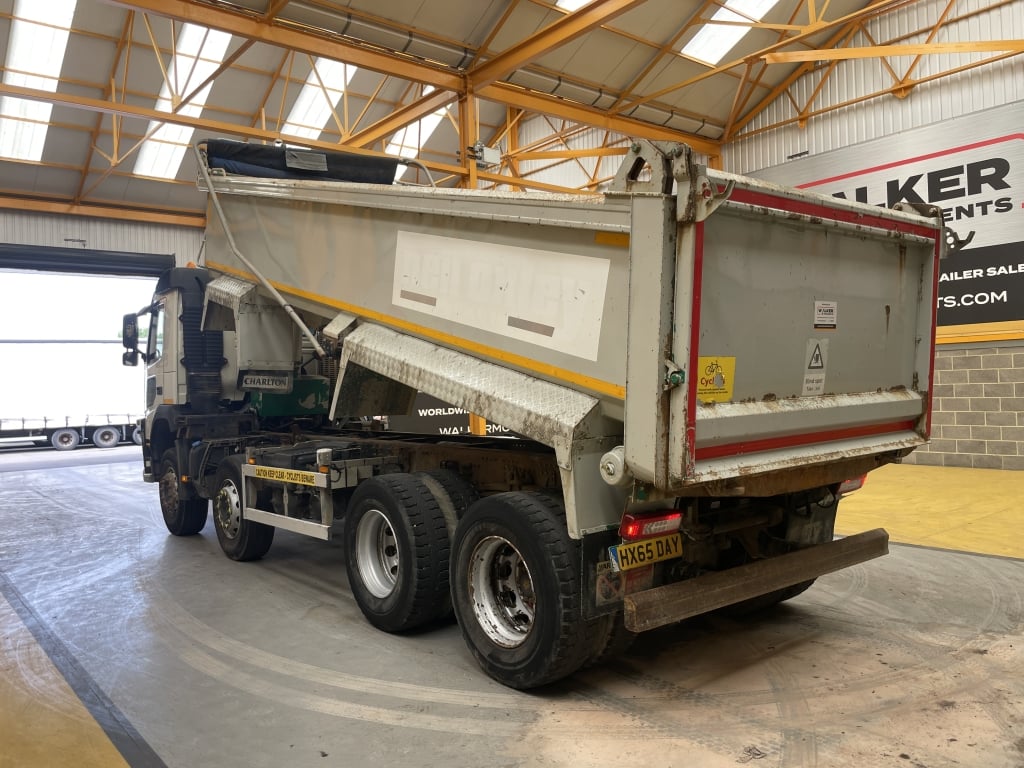 VOLVO FM 370 *EURO 6*, 8X4 ALUMINIUM TIPPER - 2014 - CD14 DAY - Walker ...