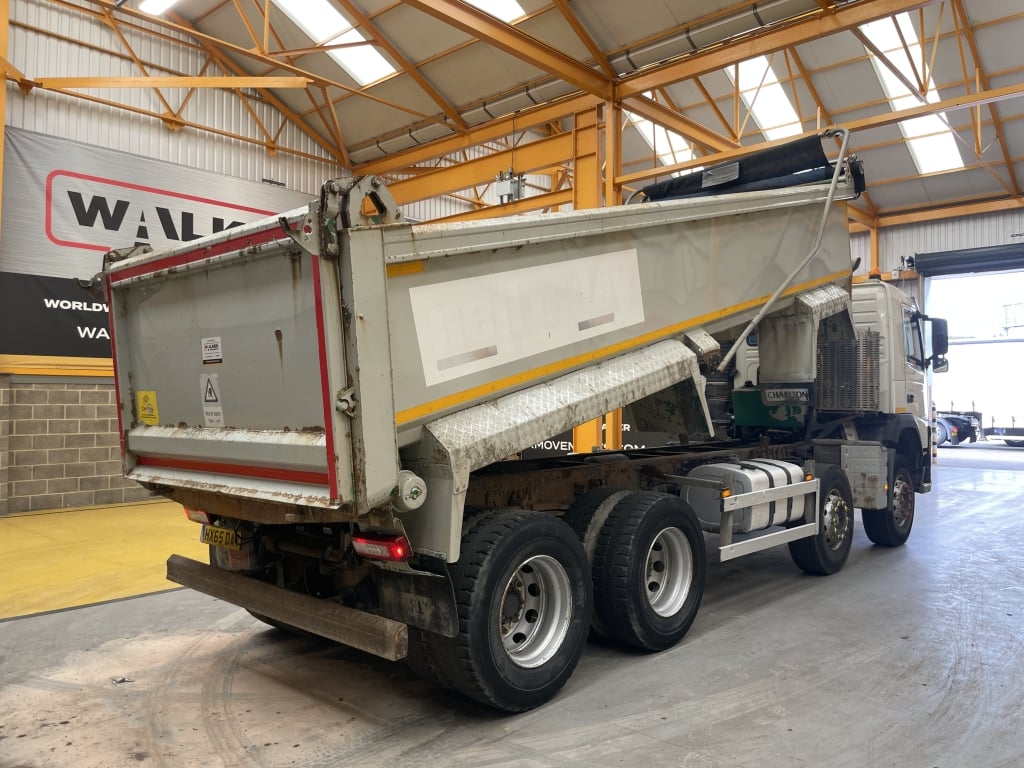 VOLVO FM 370 *EURO 6*, 8X4 ALUMINIUM TIPPER - 2014 - CD14 DAY - Walker ...